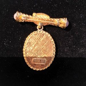 Avon | Jewelry | Vintage Presidential Club Brooch | Poshmark